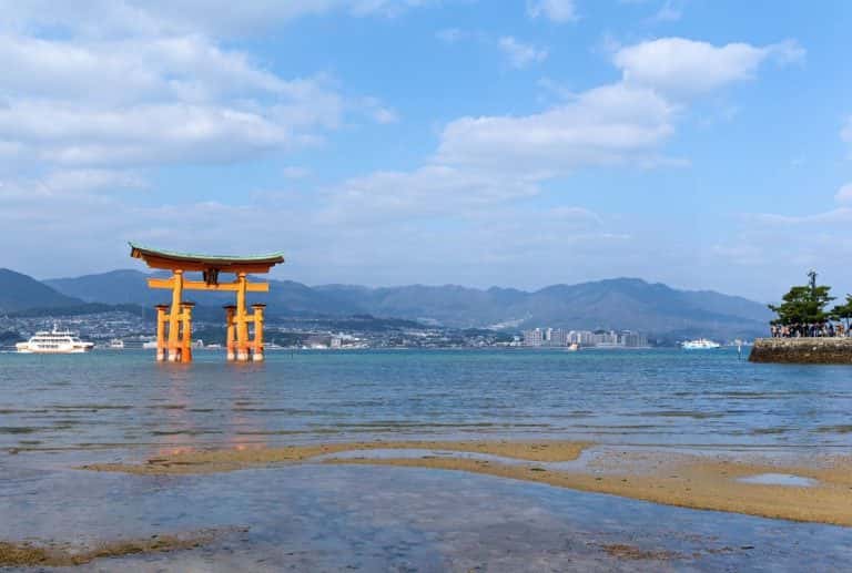 Perfect DAY TRIP to MIYAJIMA from Kyoto, Osaka, or Hiroshima (9 Things ...