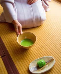 Discover 6 JAPANESE TEA CEREMONY STEPS for a Meaningful Experience ...