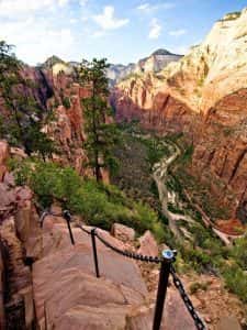 How to Hike Angels Landing via Scouts Lookout in Zion National Park ...