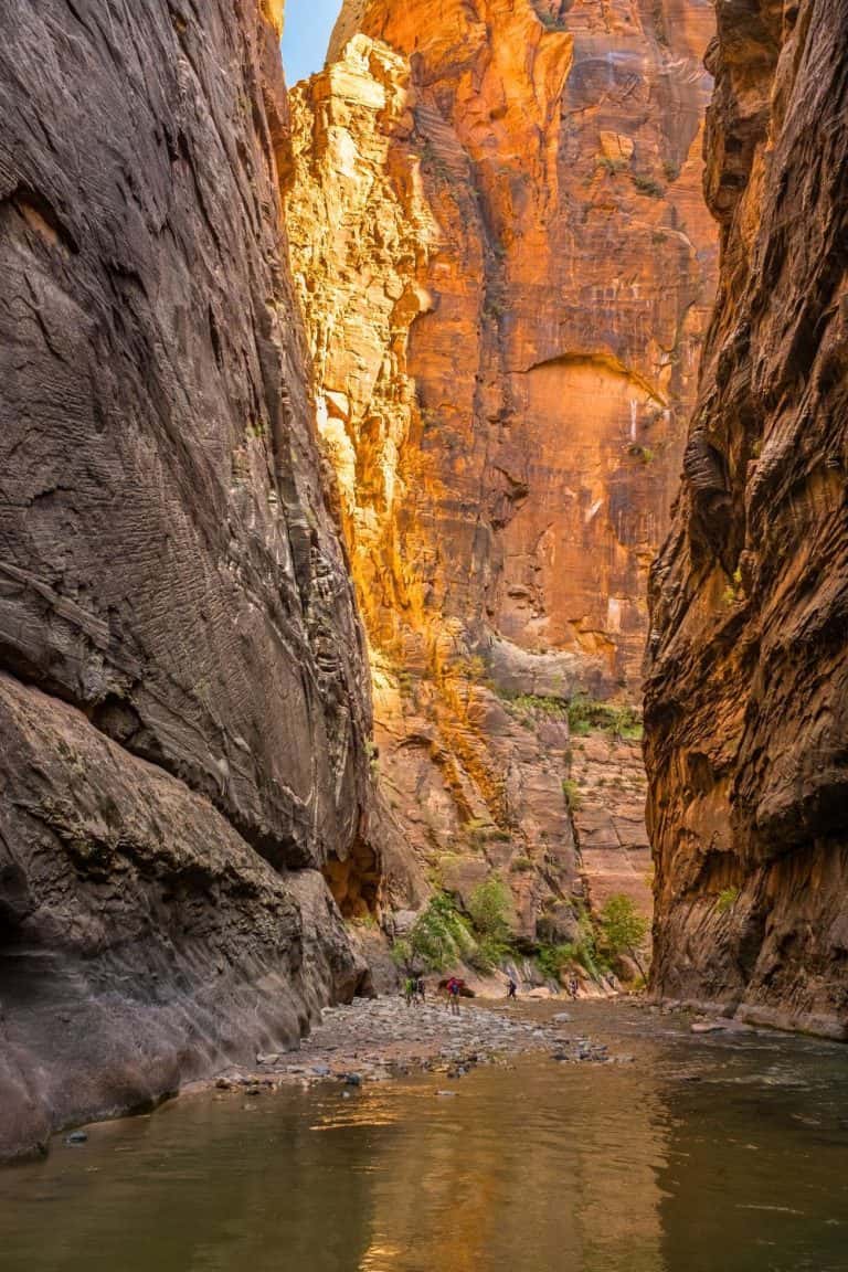 8 Tips for Hiking The Narrows: A Beginner's Guide to an Unforgettable ...