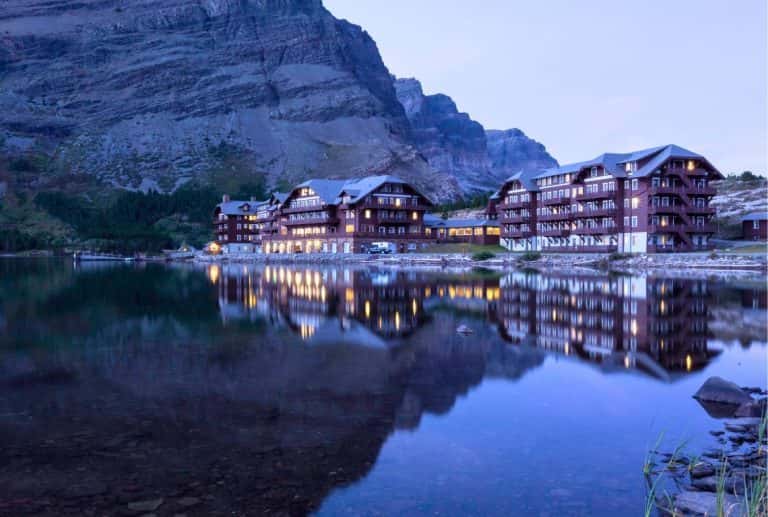 14 Best Places to Stay in Glacier National Park (Inside the Park, West ...