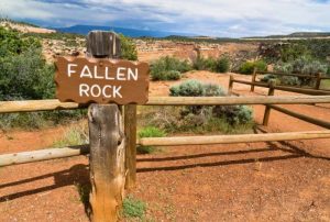 24 Best Stops on Rim Rock Drive in Colorado National Monument (Maps ...