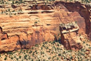 24 Best Stops on Rim Rock Drive in Colorado National Monument (Maps ...